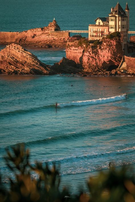 A DAY IN BIARRITZ : SURF, STYLE AND SCENIC SPENDORS – BinginDiaries